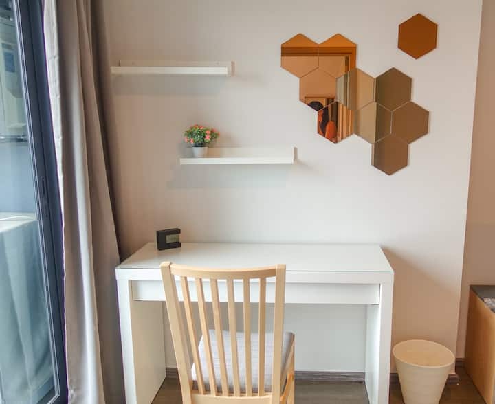 Luxury新房出租 @Bts Bangchak站旁80米！含无线 High Speed Wifi！ - Phra Khanong