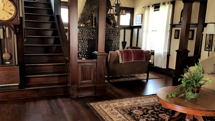Catskill Classic Charm. - Woodstock, NY