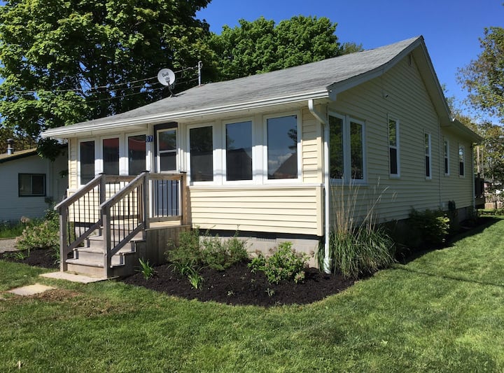 Beach House At Parlee Beach - Shediac