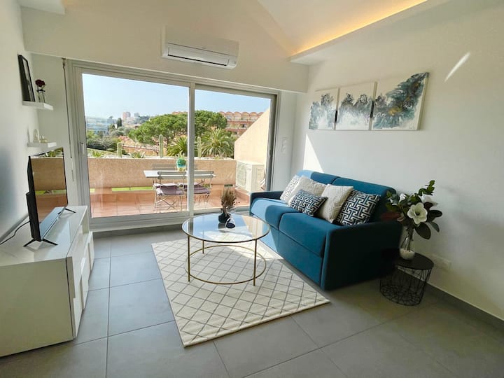 Logement Climatisé, Parking Privé, Piscine Tennis - Marineland - Antibes