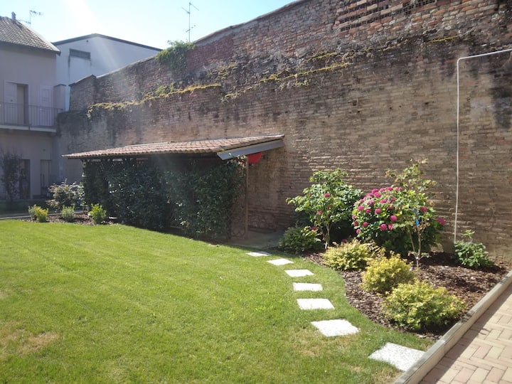 A Casa Di Fede&ele All'interno Delle Mura Romane - Lodi