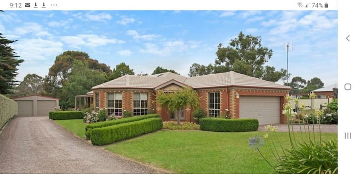 Timboon Family Retreat: Peaceful Oasis In Town - Timboon
