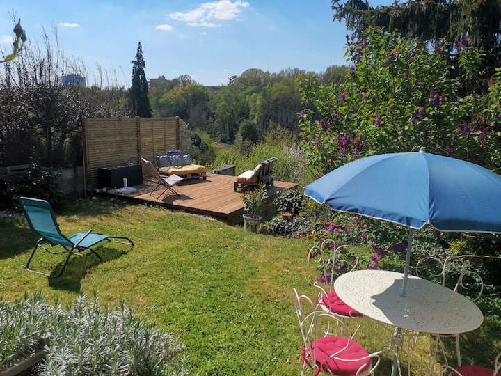 Chambre Dans Maison Au Calme Proche Centre - Périgueux