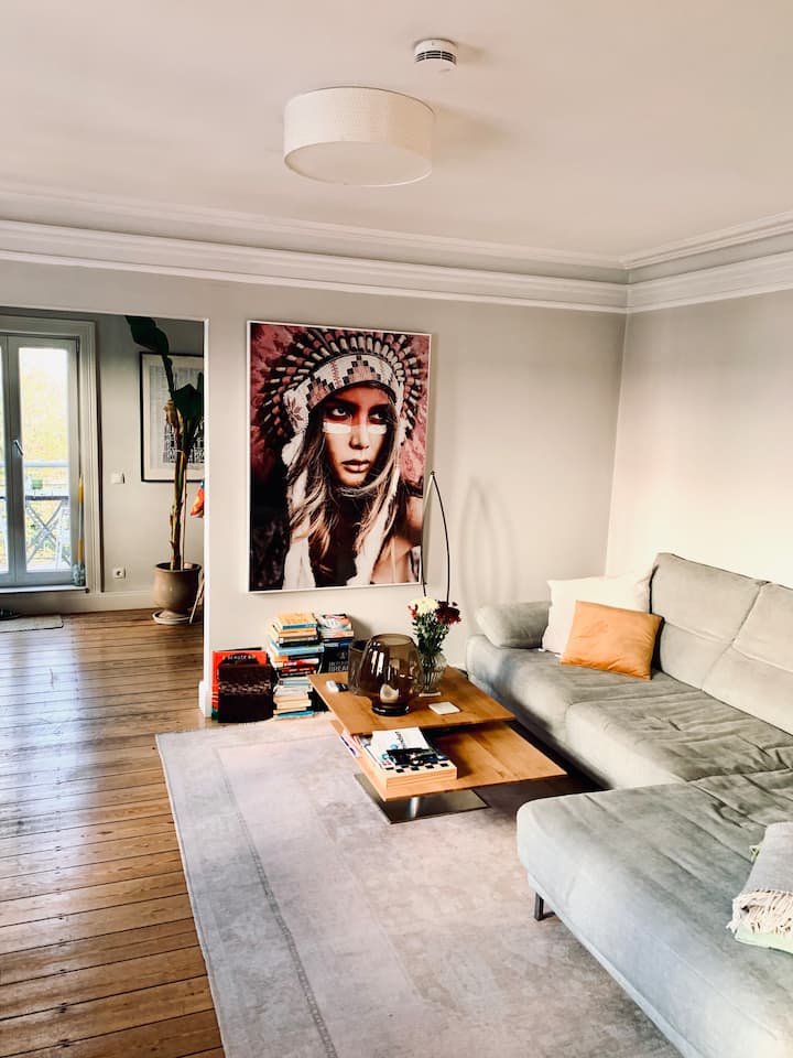 Altbautraum Mit Balkon In Hh-winterhude - Hamburg