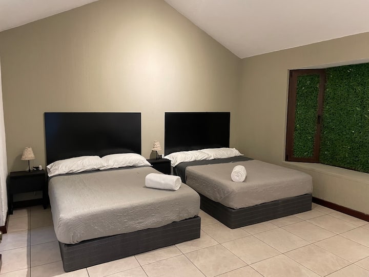 Casa Bonita & Spa | Z 10 | Wifi - Café - Agua | M1 - Ciudad de Guatemala
