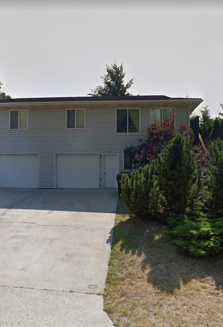 Adorable, Cleaned Small Private Basement - Pullman, WA