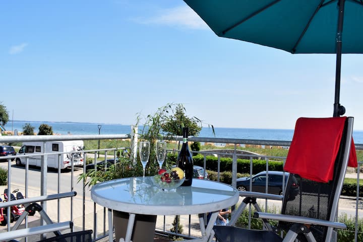 Einraum-appartement In Der 1. Etage Mit Meerblick - Scharbeutz