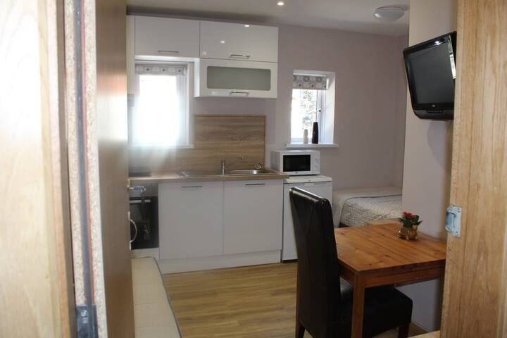 Modern Studio Apartment - City Centre - Southampton