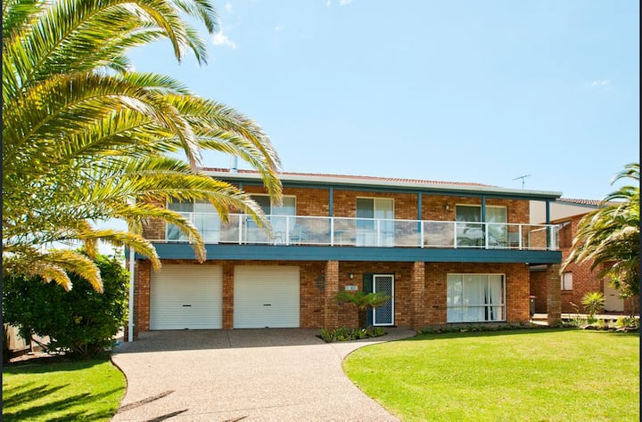 Wangles Beach House - Pet And Family Friendly !!! - Culburra Beach