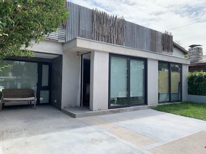 Casa En Los Troncos A 8 Cuadras De Playa Grande - Mar del Plata