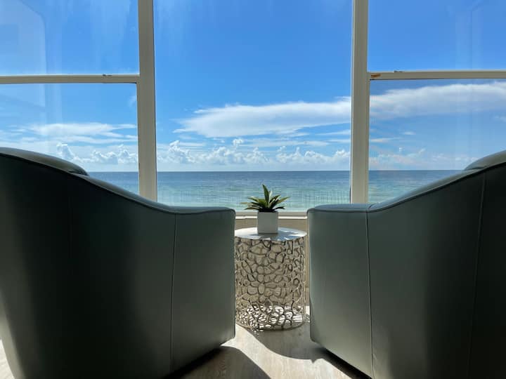 Beach Front Madeira Beach - Madeira Beach, FL