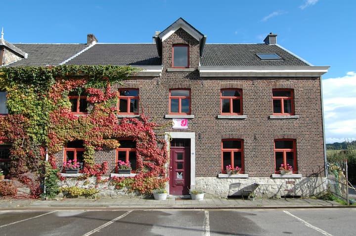 Bleuet Woning Met Ruime Tuin - Aubel