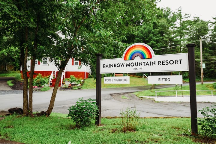 Rainbow Mountain Resort-the Suites - Stroudsburg, PA