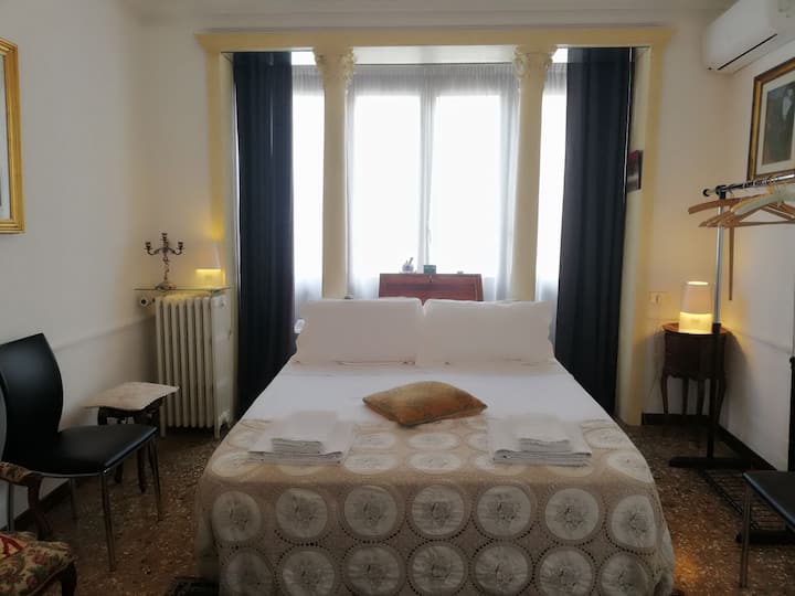 Room With Bigterrace Andprivate Bathroom(in Front) - Venise