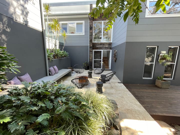 Stay In Mollymook Close To Beach And Golf Course! - Mollymook