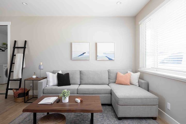 Coastal Crest Cottage - Rancho Santa Fe, CA