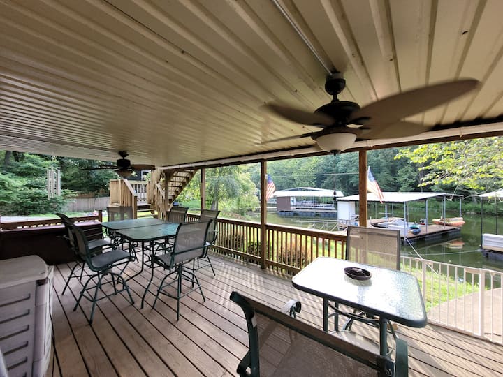 Papa's Place - Osage Beach, MO