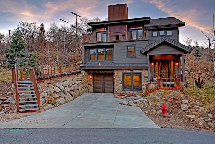 Luxury Private Home-hot Tub, Walk 2 Main-sleeps 16 - Park City, UT