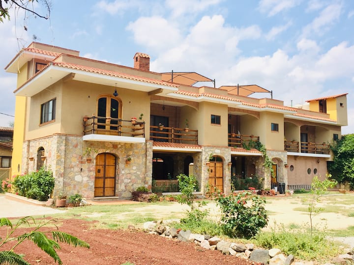 Casa Jardín De Flores - Mexico