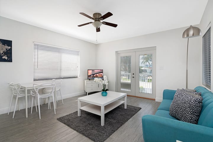 Sunny 1 Bed 1 Bath Apt Minutes To The Sea, Pool - Lauderdale-by-the-Sea, FL