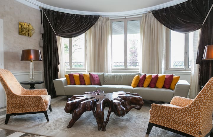 Amazing 4br House - Large Garden - Lake Side - Annemasse