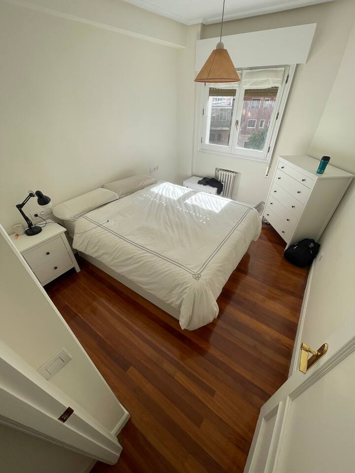 Habitación Tranquila En Deusto - Bilbao