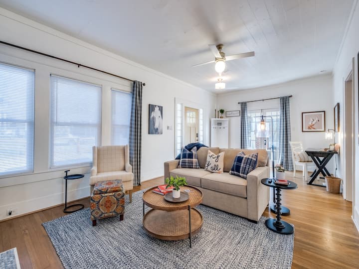 Cozy & Charming Sa Getaway Close To Downtown! - San Antonio, TX