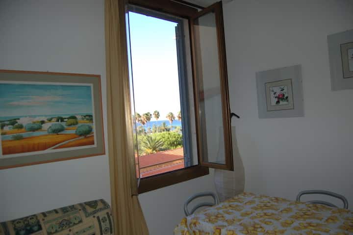 A Glance To The Seaside (Apt. 18) - Menton