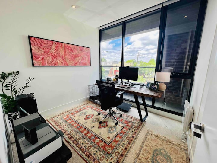 Comfy 1br With Full Home Office - Melbourne