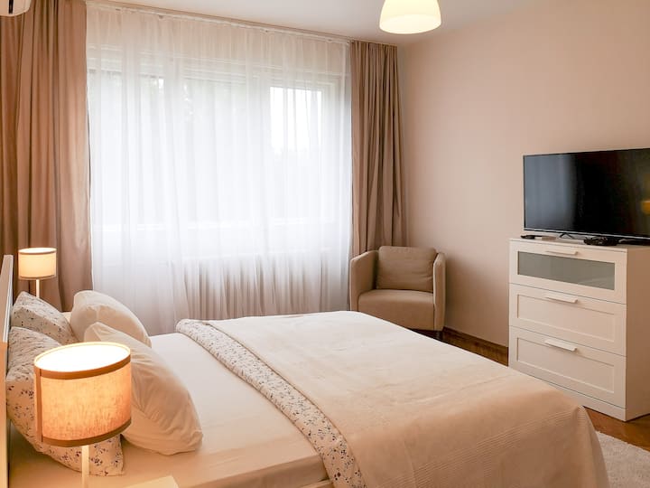 Elegant Apartment Next To Dunavski Park - Novi Sad