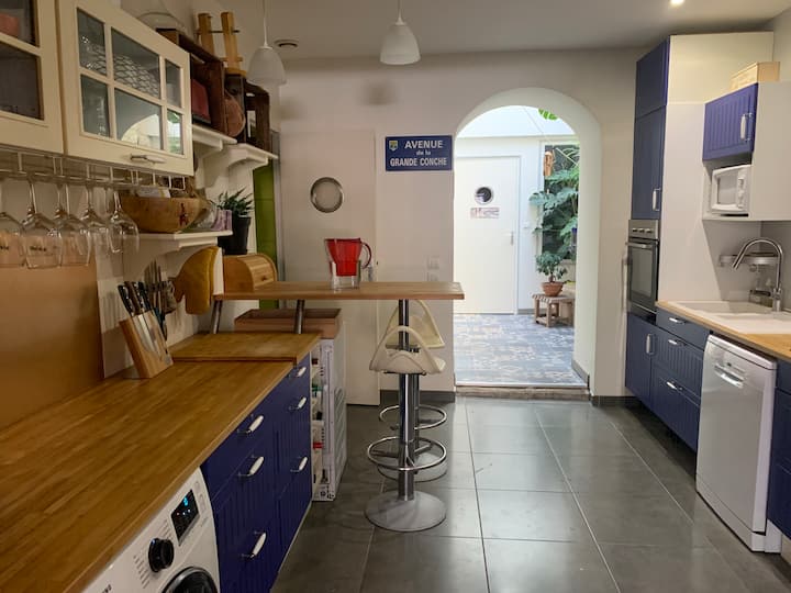 Appartement En Plein Cœur Des Chartrons - Burdeos