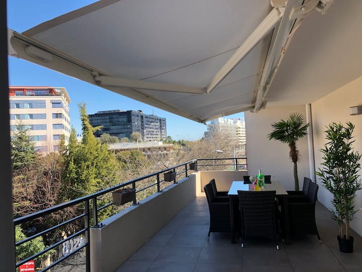 Appartement Climatisé /Grande Terasse Et Parking - Montpellier