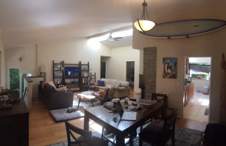 Monthly Quiet Master Suite In The Forest - Monterey, CA