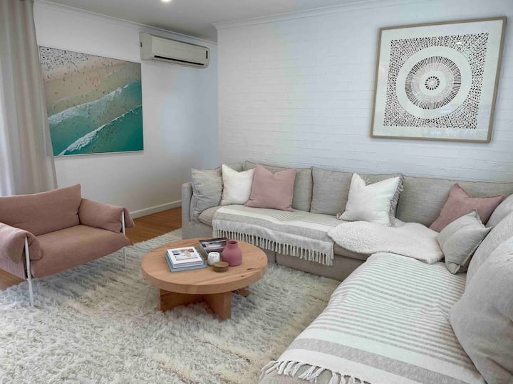 Salt Water House - The Island - Smiths Beach