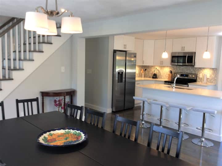 Gorgeously Renovated Beach House - Rhode Island