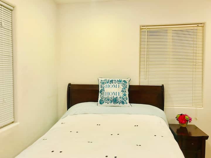 Comfortable Private Room In A House Near Stanford - Palo Alto, CA