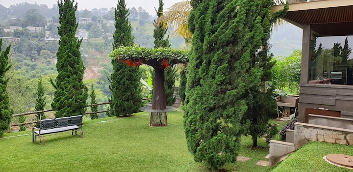 Wonderful View Villa At Resor Dago Pakar - Bandung