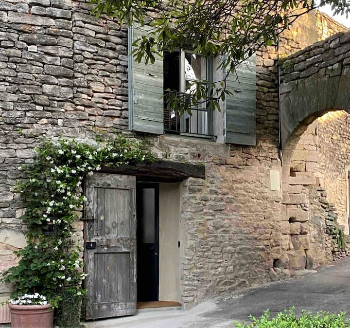 18th Century Village House In The Top Of The Village With - Luberon