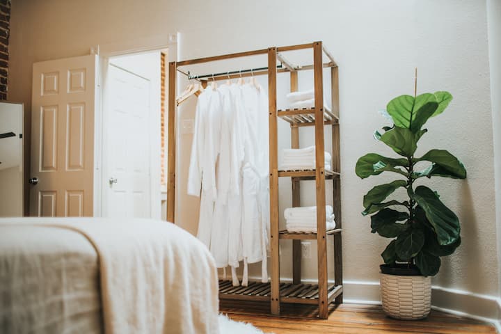 Studio Loft | King Suite | Double Shower - タイラー, TX