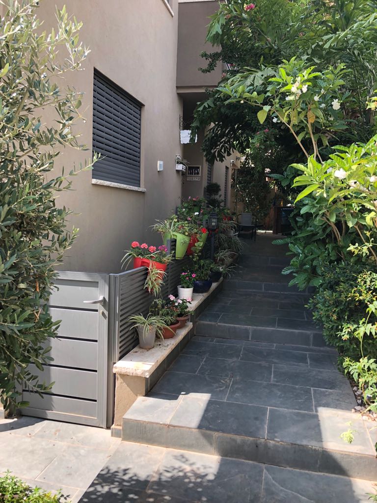 Nuevo y Magnifico Studio en Kfar Saba - Departamentos en renta en Kefar ...