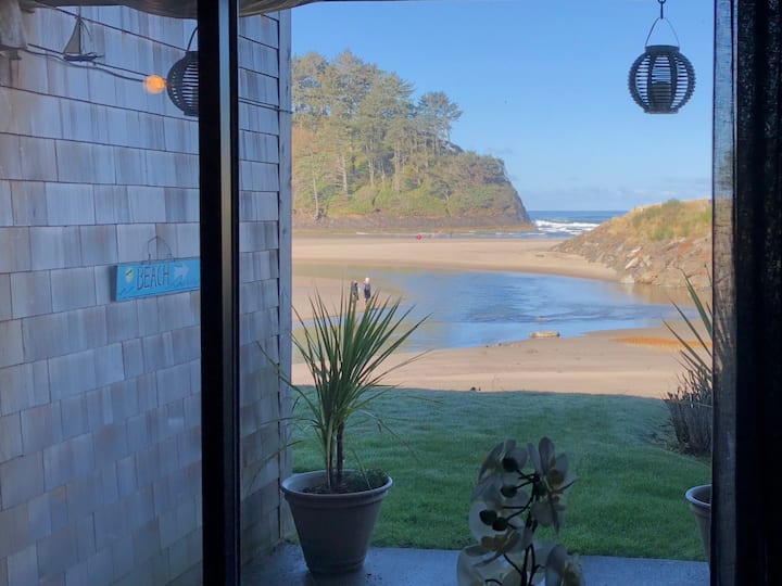 Ground Floor Oceanfront Condo - Neskowin, OR