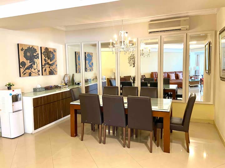 Lux Spacious Apartment Within The Malls - Jakarta