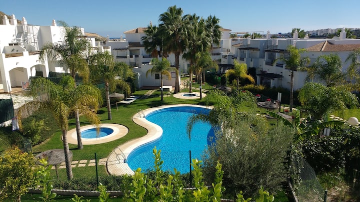 Appartement Dans Résidence Sécurisée Avec Piscine - Vera