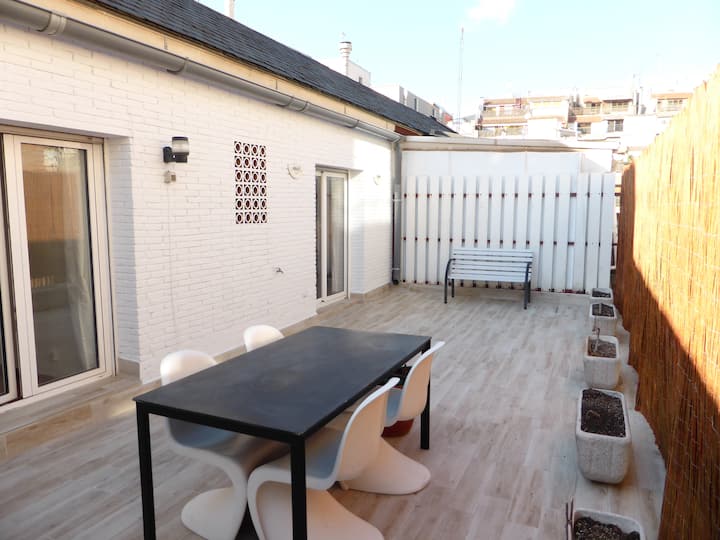 Penthouse With Terrace In Sant Gervasi Galvany - Badalona