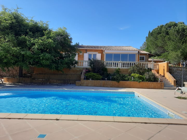 Vaste Villa Avec Piscine. Idéal Pour Les Familles. - Brignoles