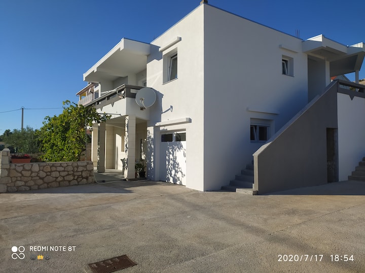 Apartments By The Sea - Milla - Stara Novalja