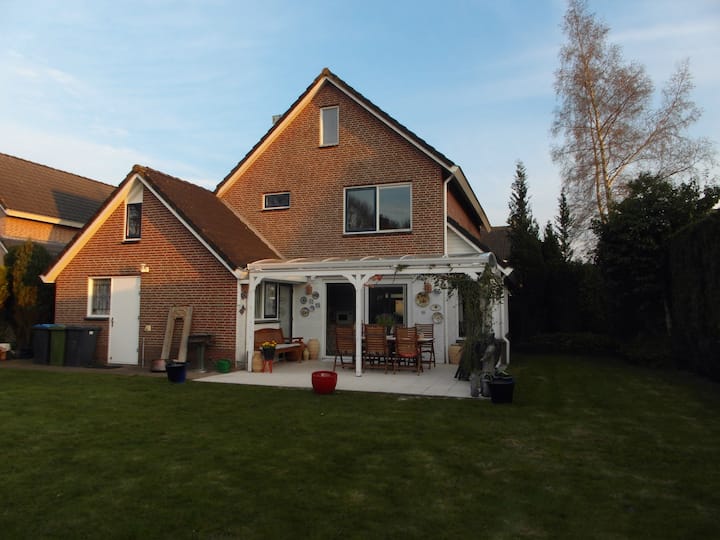 The Motorcycle Airbnb - Assen