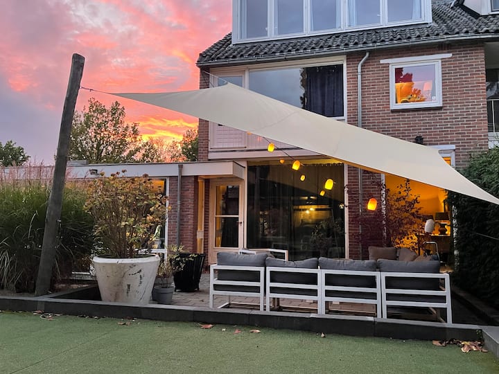 Beautiful Family House. Perfect Location. - Bussum