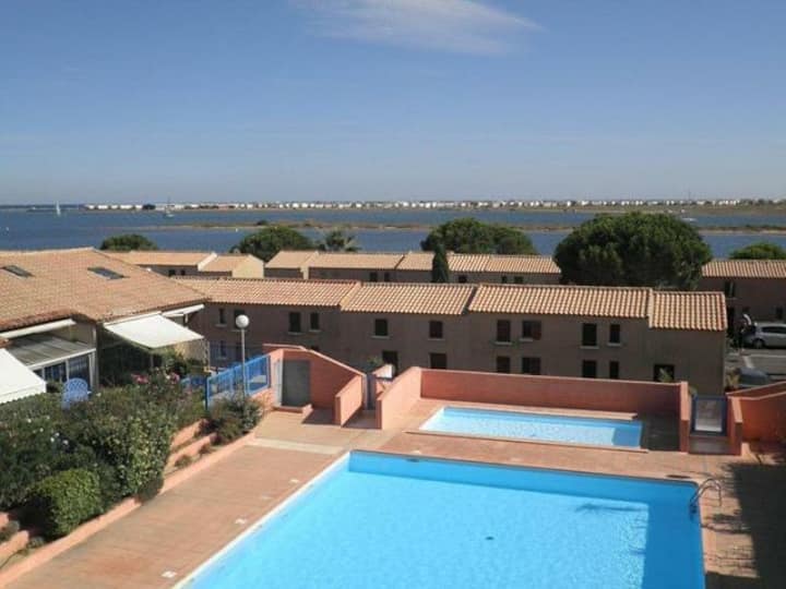 Très Beau Studio Cabine Neuf Les Pieds Dans L'eau - Gruissan