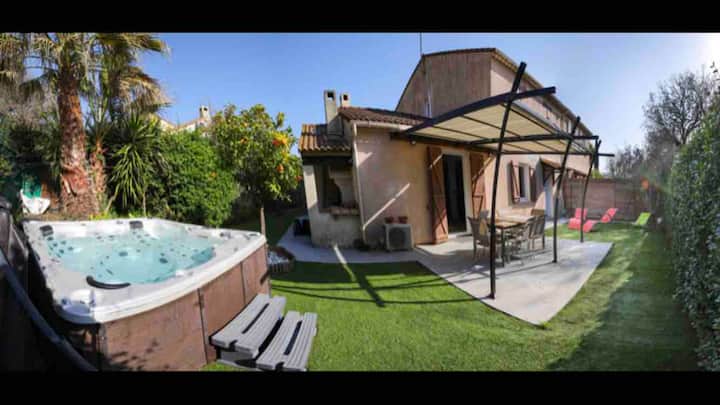 Villa Moderne  100 M2 Avec  Jardin Et Jacuzzi,bbq. - Var